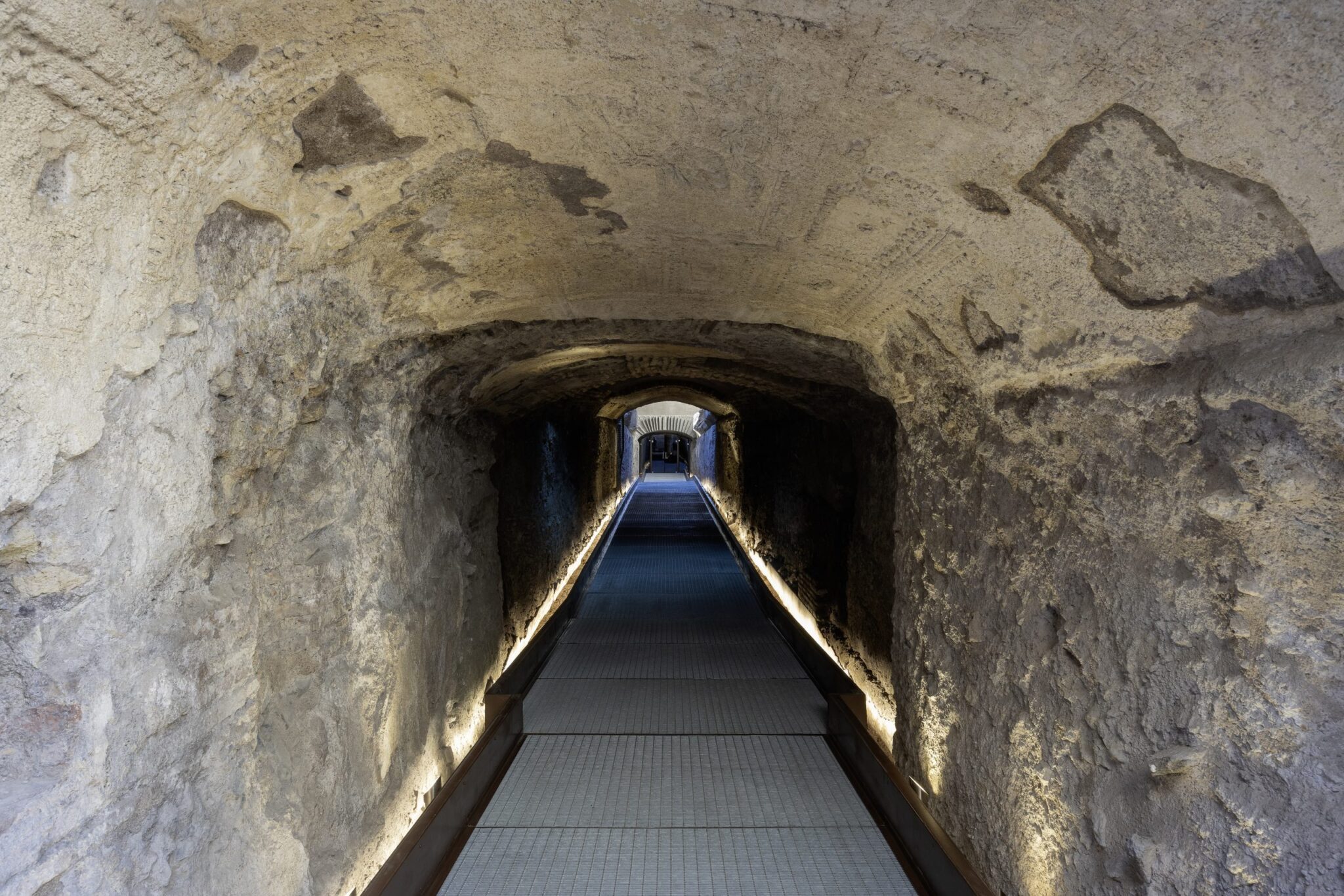 The secret Commodus Passage of the Colosseum opened for the first time ...
