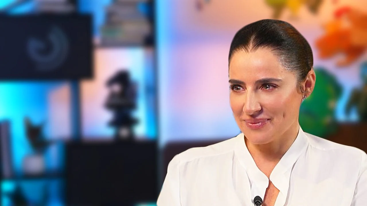 Luisa Ranieri with an open heart to PopCorner: between Sorrentino's ...